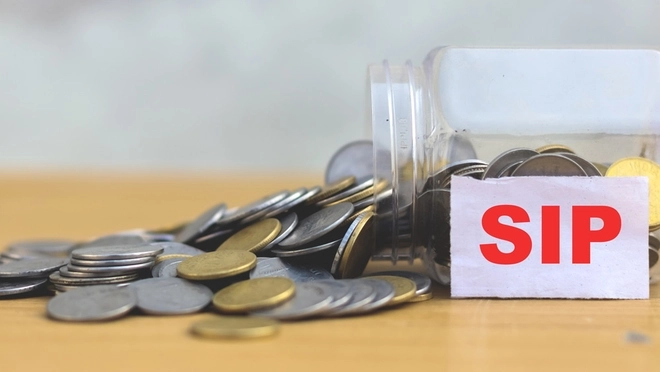 Should you pause your SIPs at market highs? | Value Research