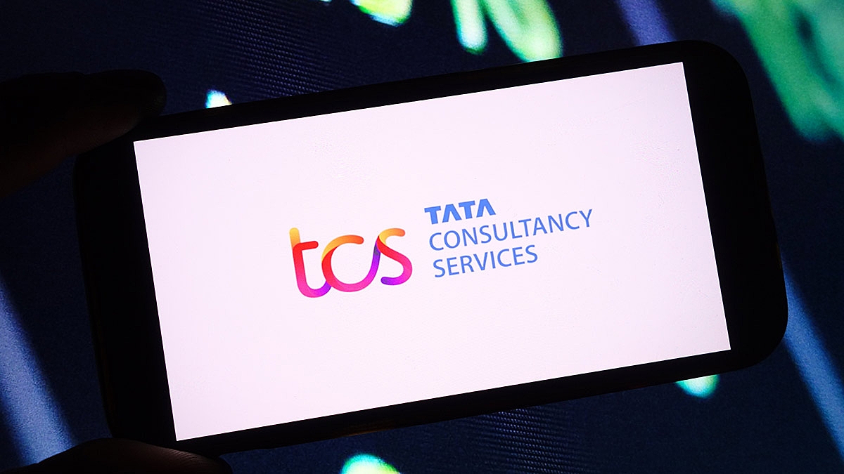 TCS share price dips over 1% after layoff news hits