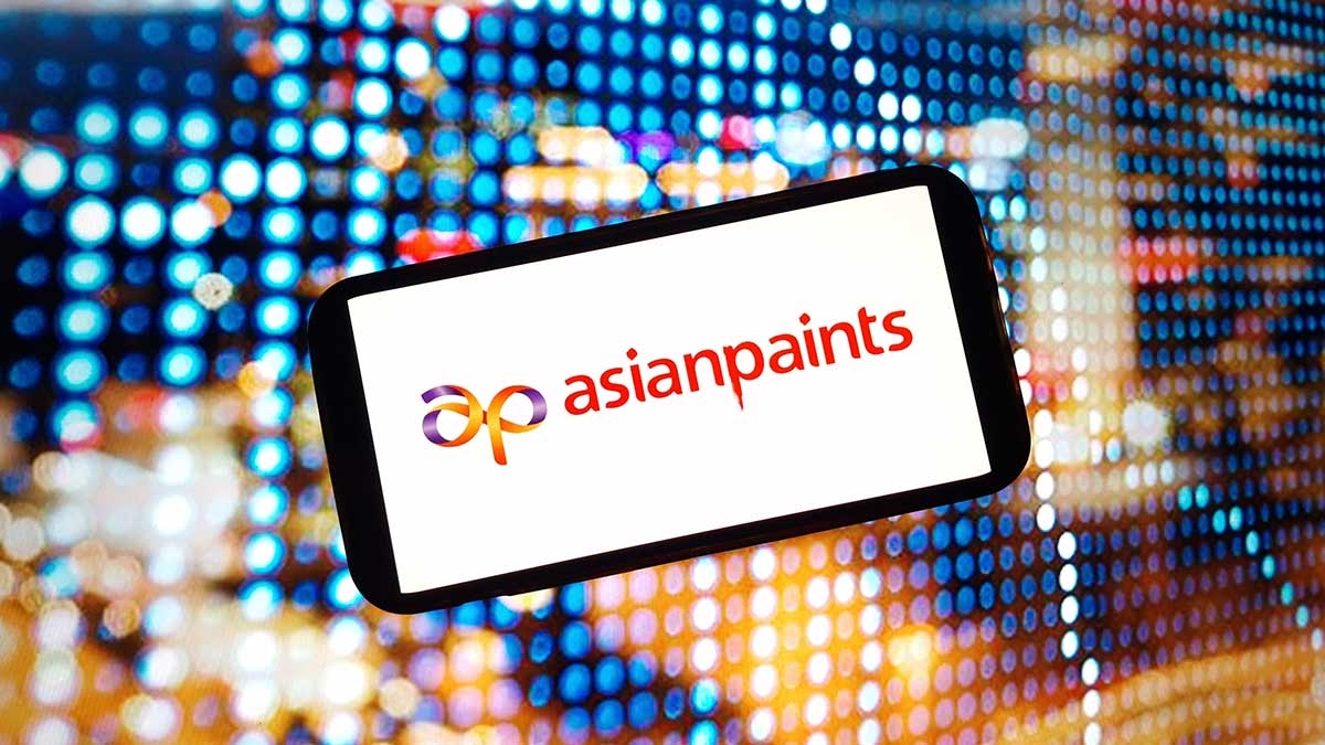 Asian Paints Q1 FY26 profit slips 6%, revenue dips slightly