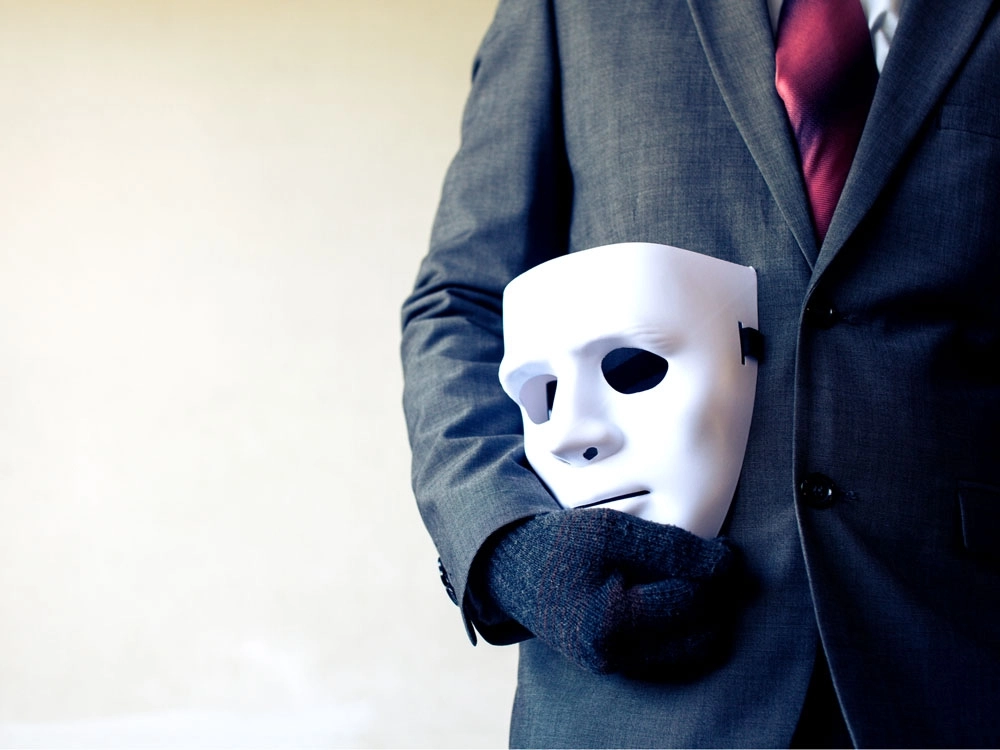 Robber in disguise: how promoters siphon off funds | Value Research