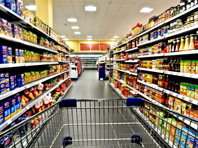 On Walmart's track: low margins, high volume | Value Research